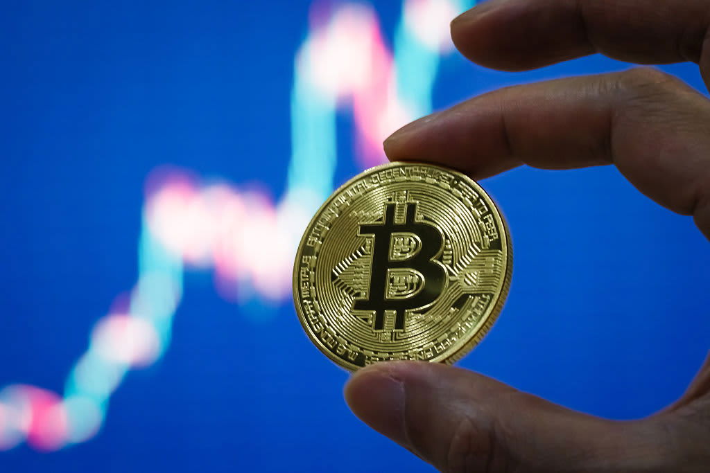 Bitcoin Faces Red Year-End Candle, Needs Recovery to Avoid First Post ...